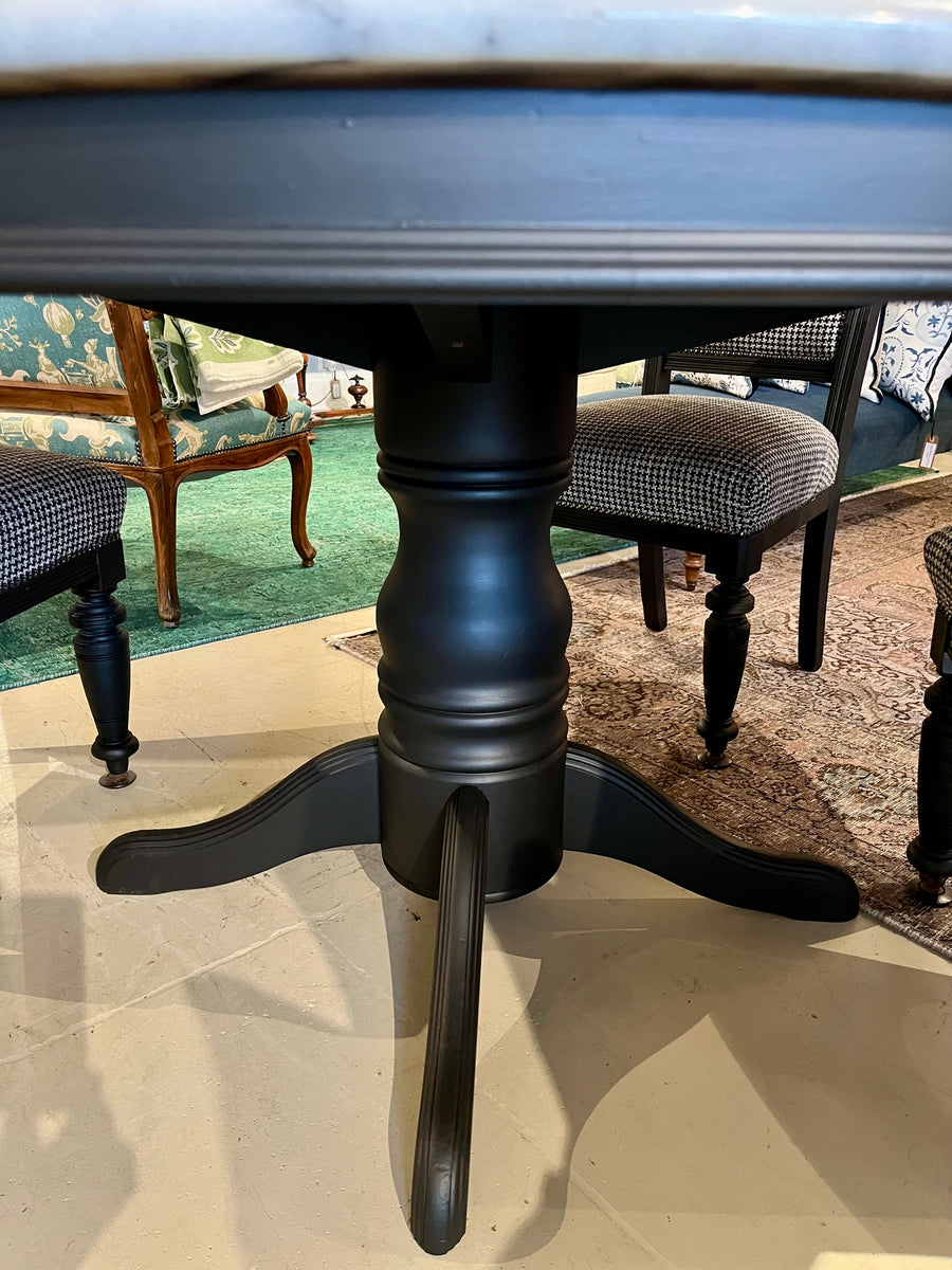 Round Carara Marble Dining Table 1400mm dia – Kit & Caboodle NZ