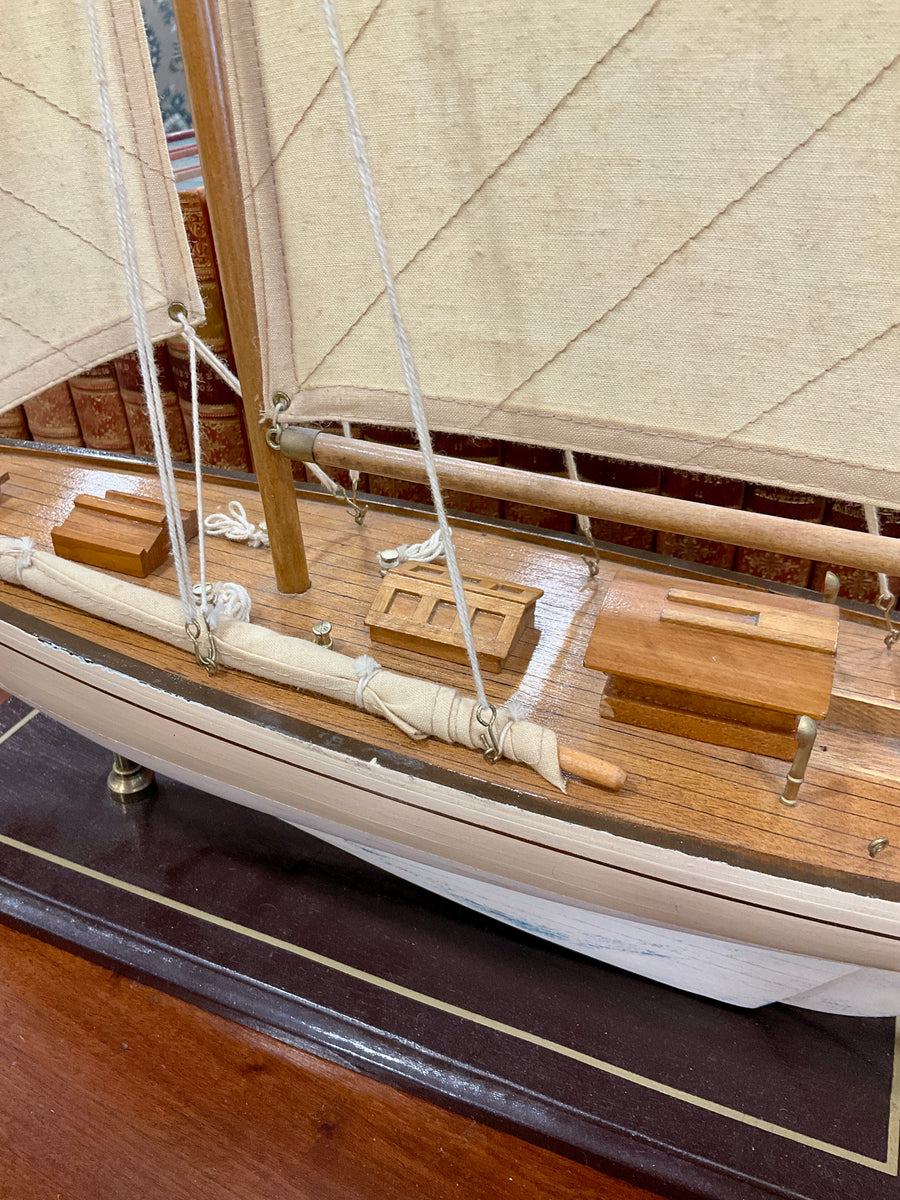 Vintage Model Yacht – Kit & Caboodle NZ